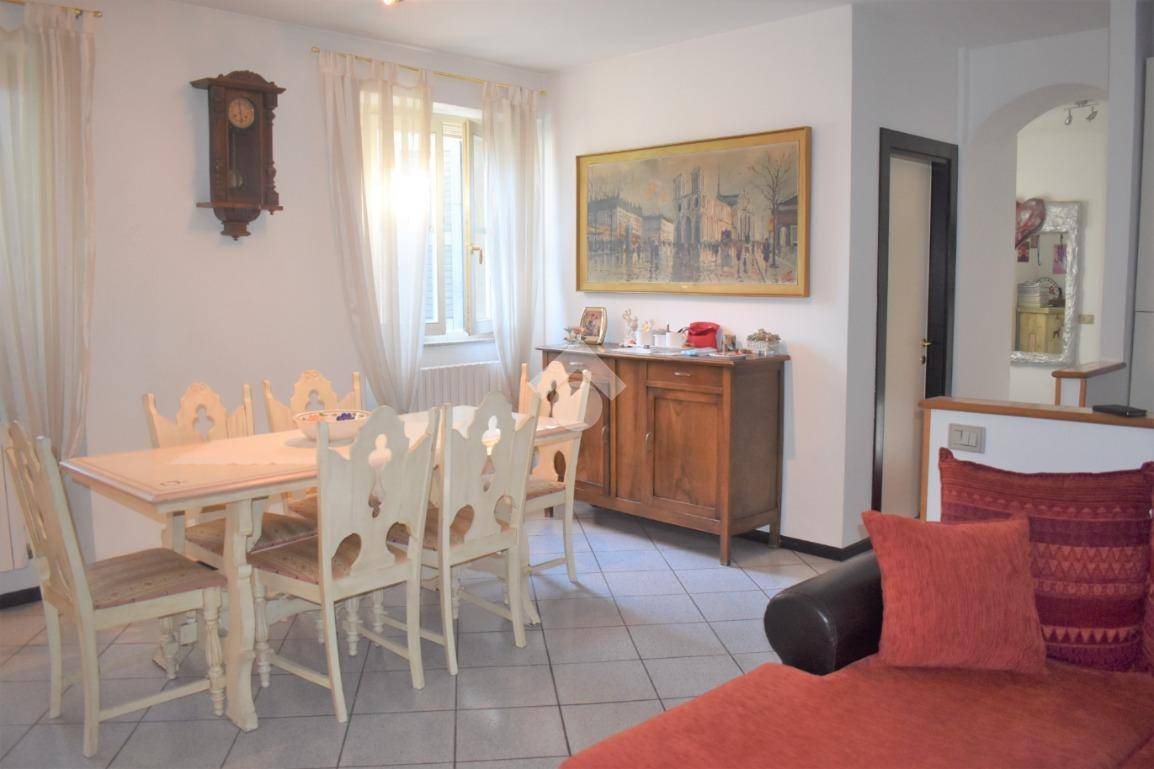 Appartamento via G  Garibaldi 1, Centro, Morbegno