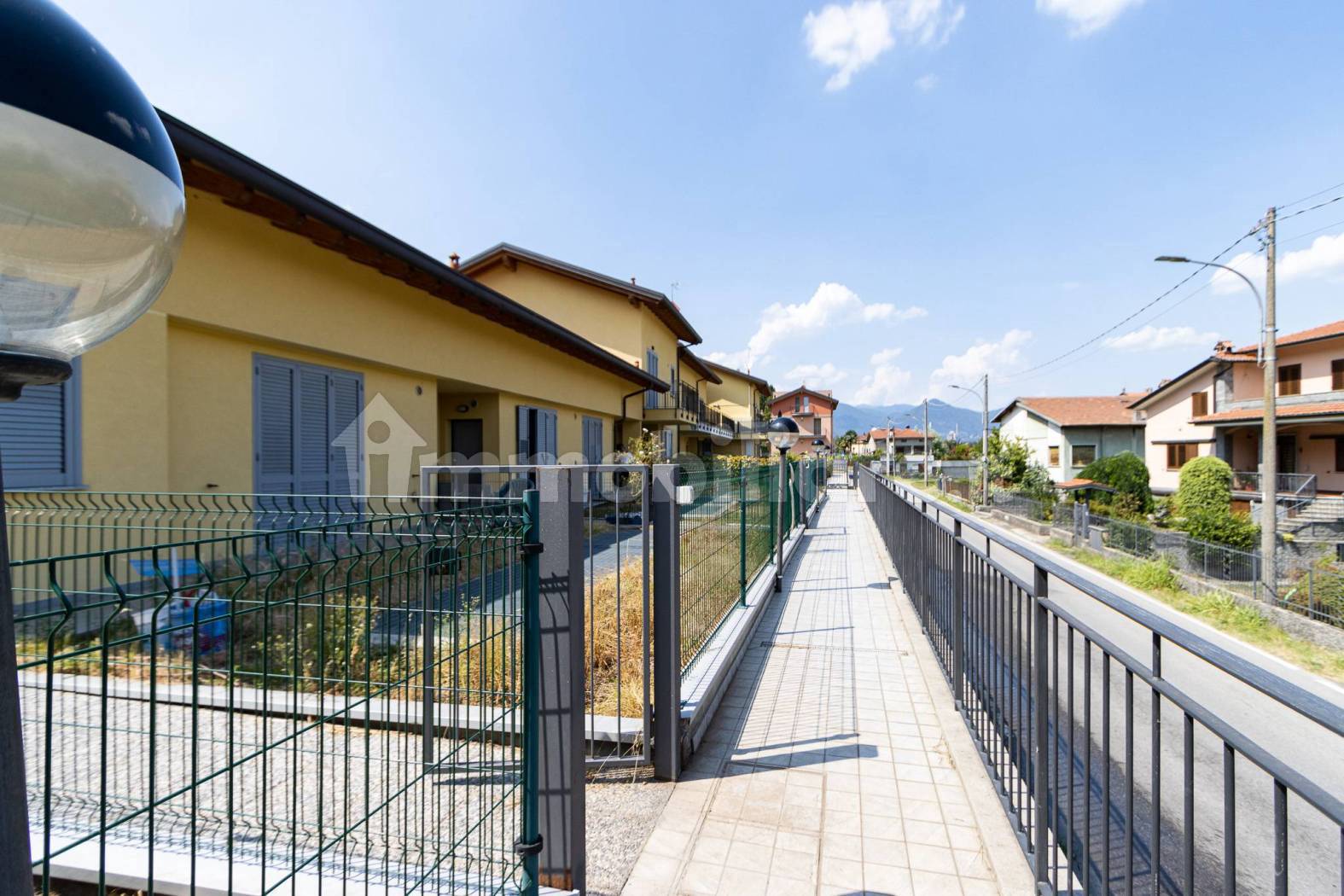 Quadrilocale via Cesare Battisti, Lambrugo