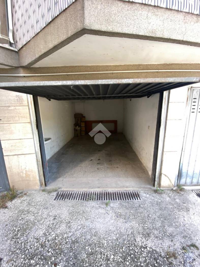 Garage - Box in Vendita