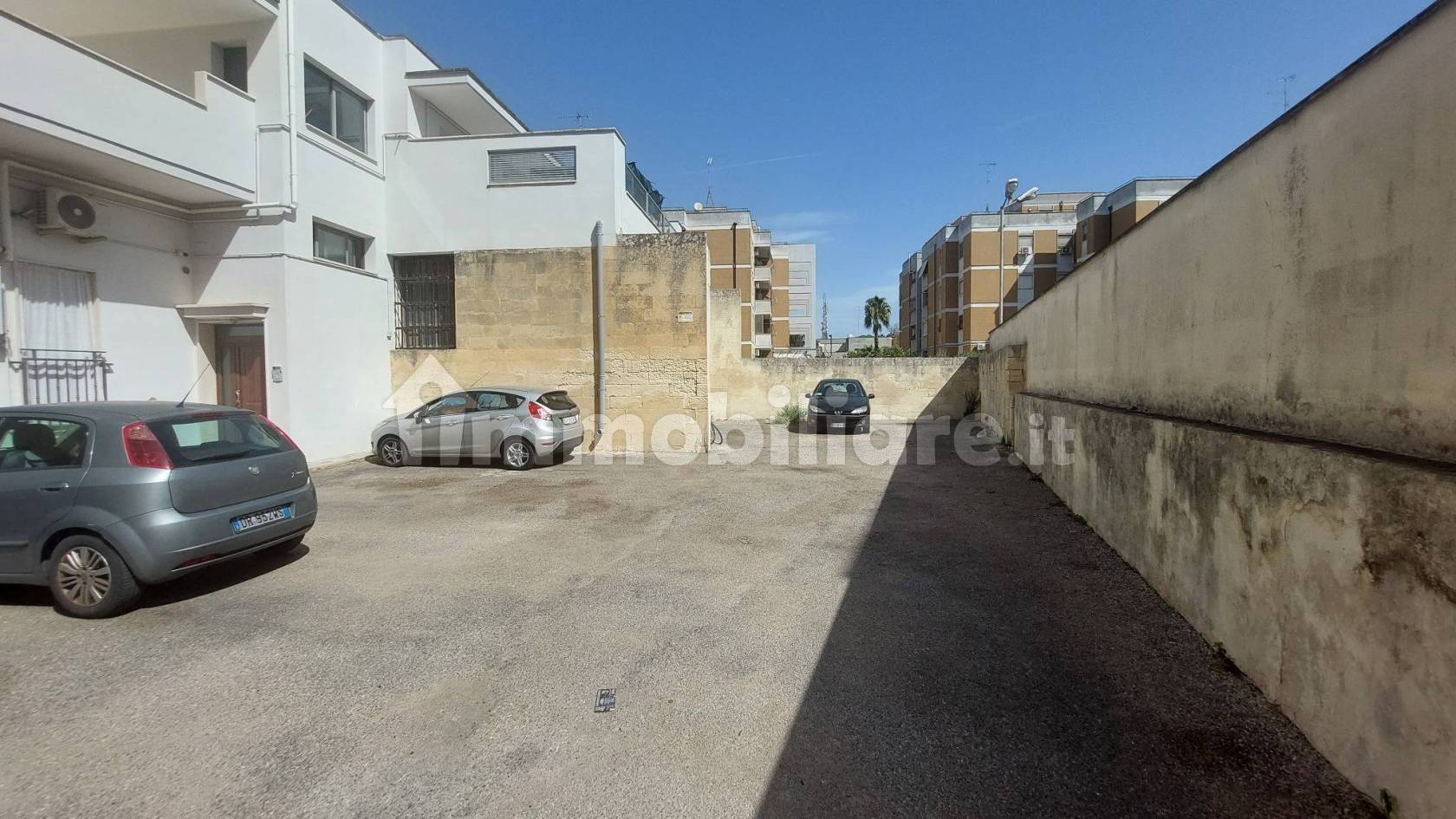 Posto auto - moto in Vendita