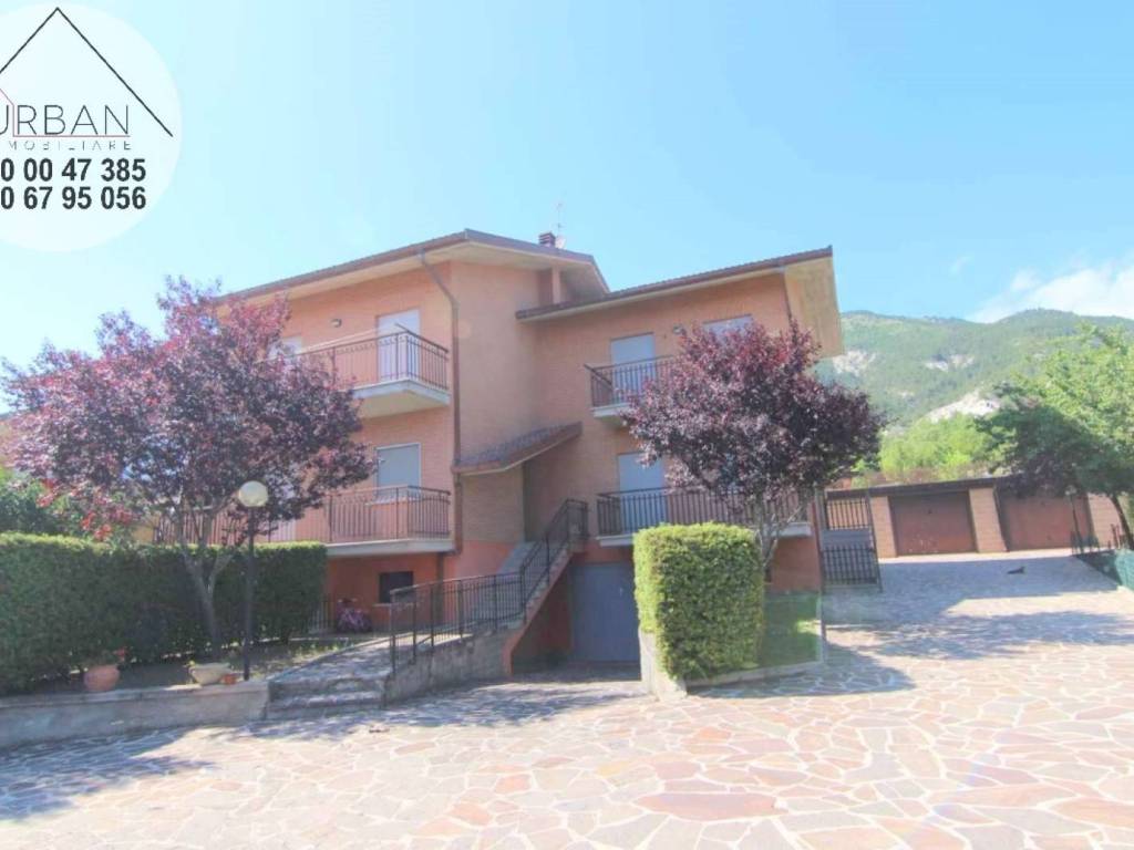 Vendita Villa a schiera in via San Pietro Villa Pizzoli. Buono stato ...