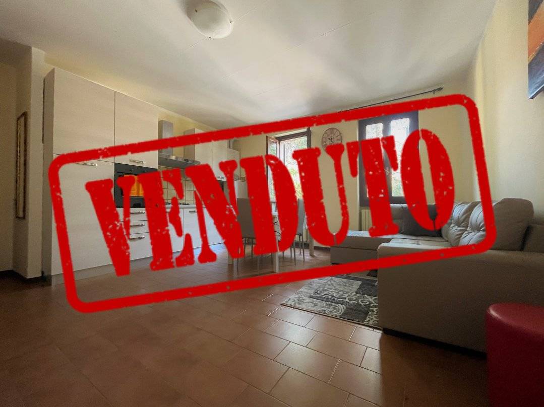 Bilocale via San Martino della Battaglia 6, Centro, Rovato