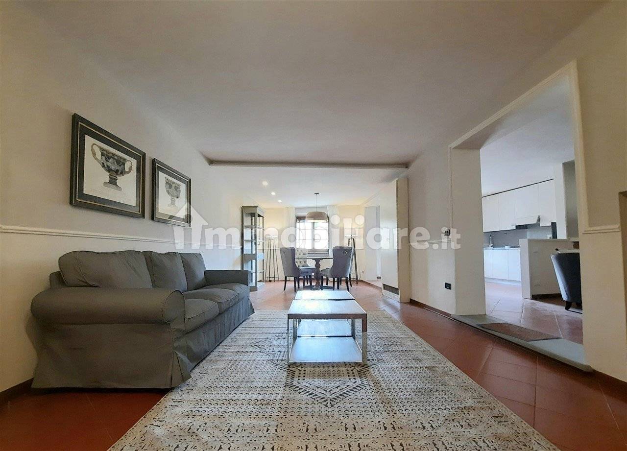 Appartamento piazza dell'Anfiteatro, Piazza Anfiteatro - Torre Guinigi, Lucca