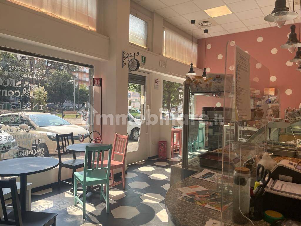 Rosticceria - Pizza al taglio in Vendita