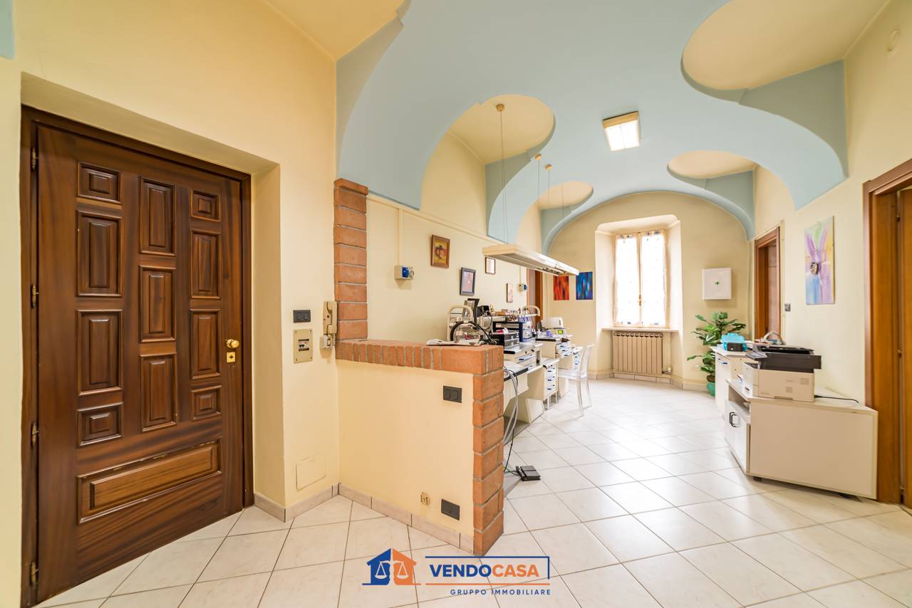 Trilocale via UMBERTO I 32, Centro, Busca