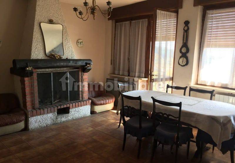 Trilocale via Roma, Valle Mosso, Valdilana