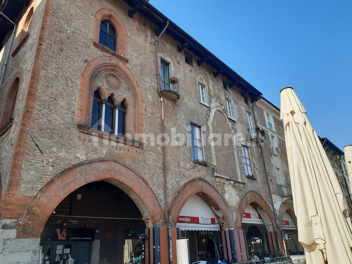 Trilocale via Cesare Beccaria 3, Centro Storico, Pavia