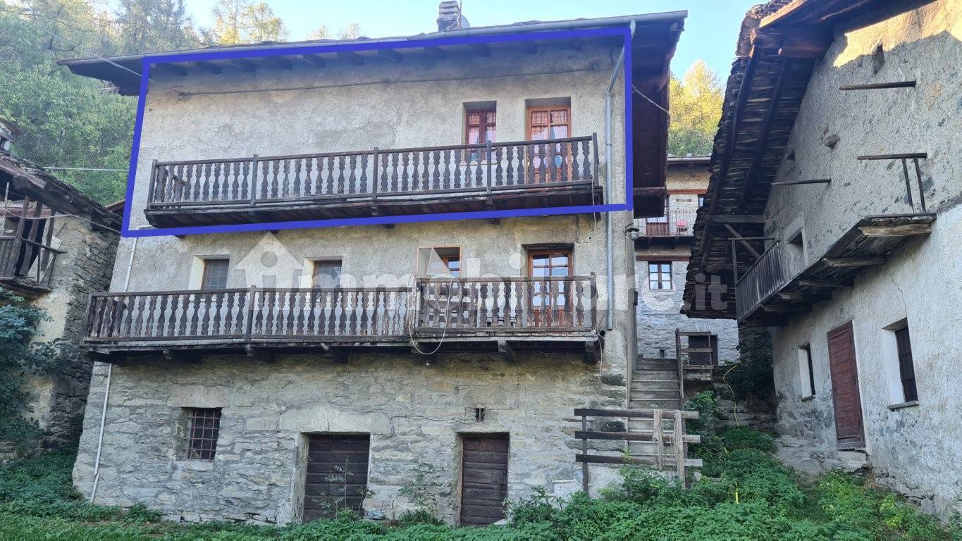 Bilocale da ristrutturare, Saint-Marcel