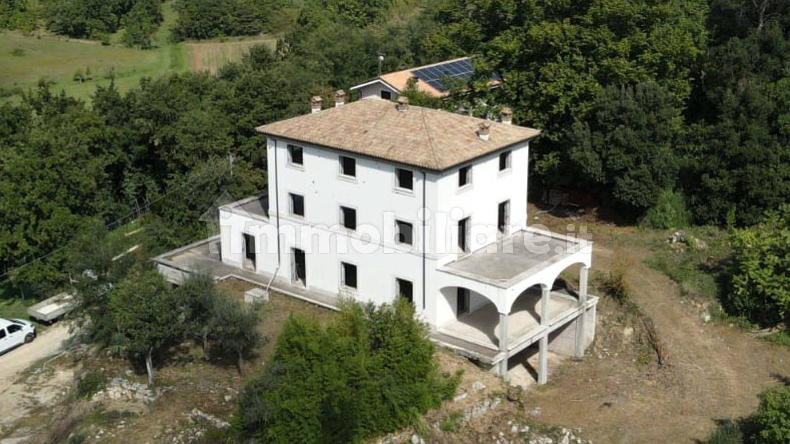 Villa unifamiliare via Strada Privata Mazzetti SNC, Centro, Isola del Liri