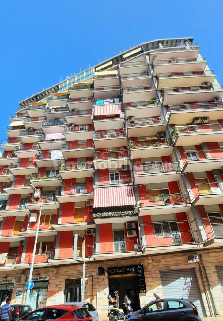 Quadrilocale via Plateja 115, Tre Carrare, Taranto