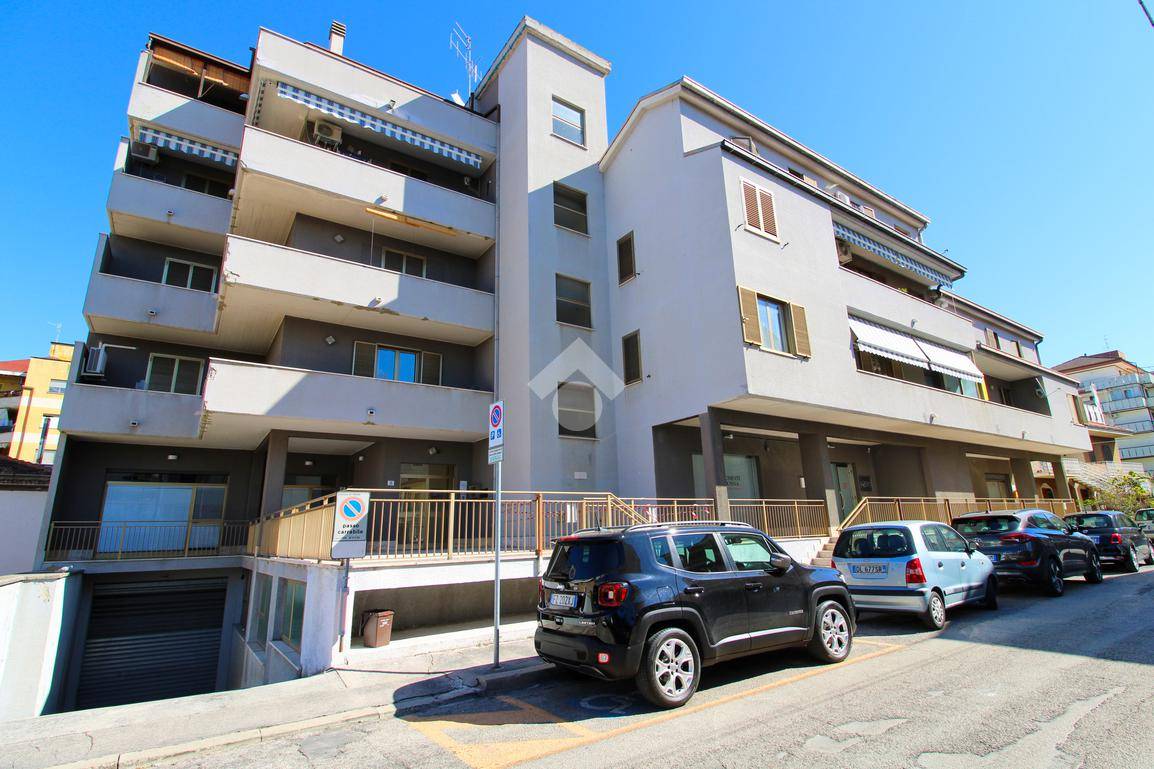 Quadrilocale via Sulmona 45, Chieti Scalo, Chieti