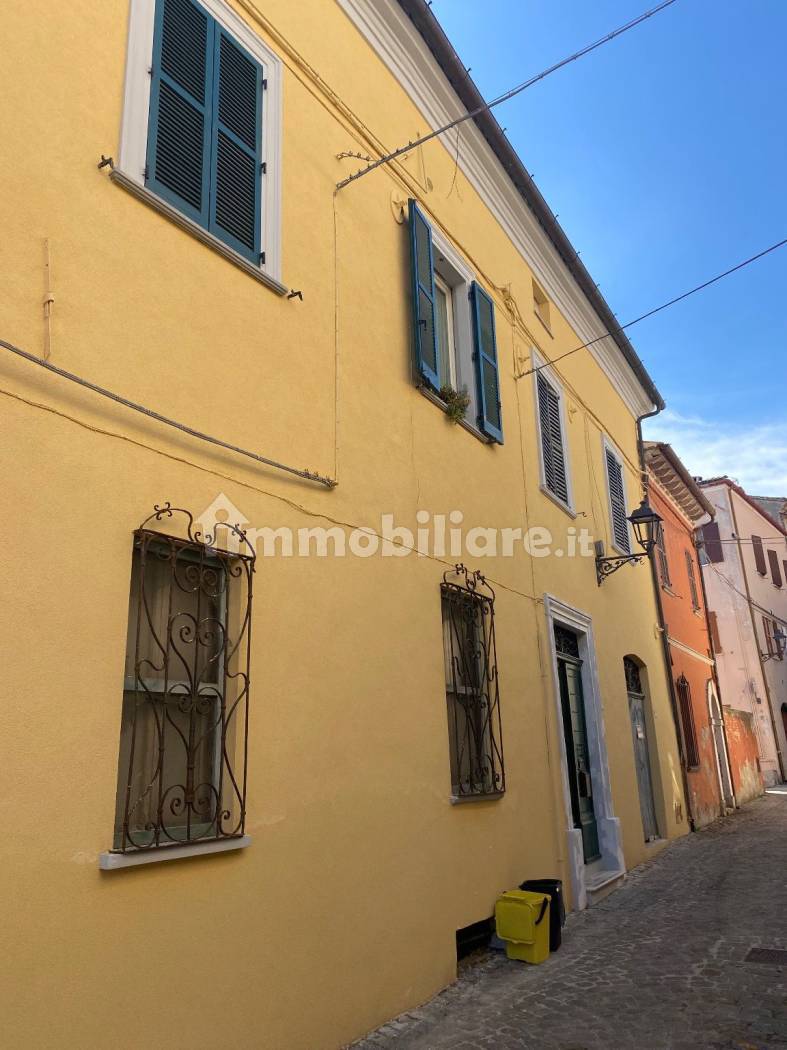 Bilocale da ristrutturare, piano terra, Centro, Mondolfo