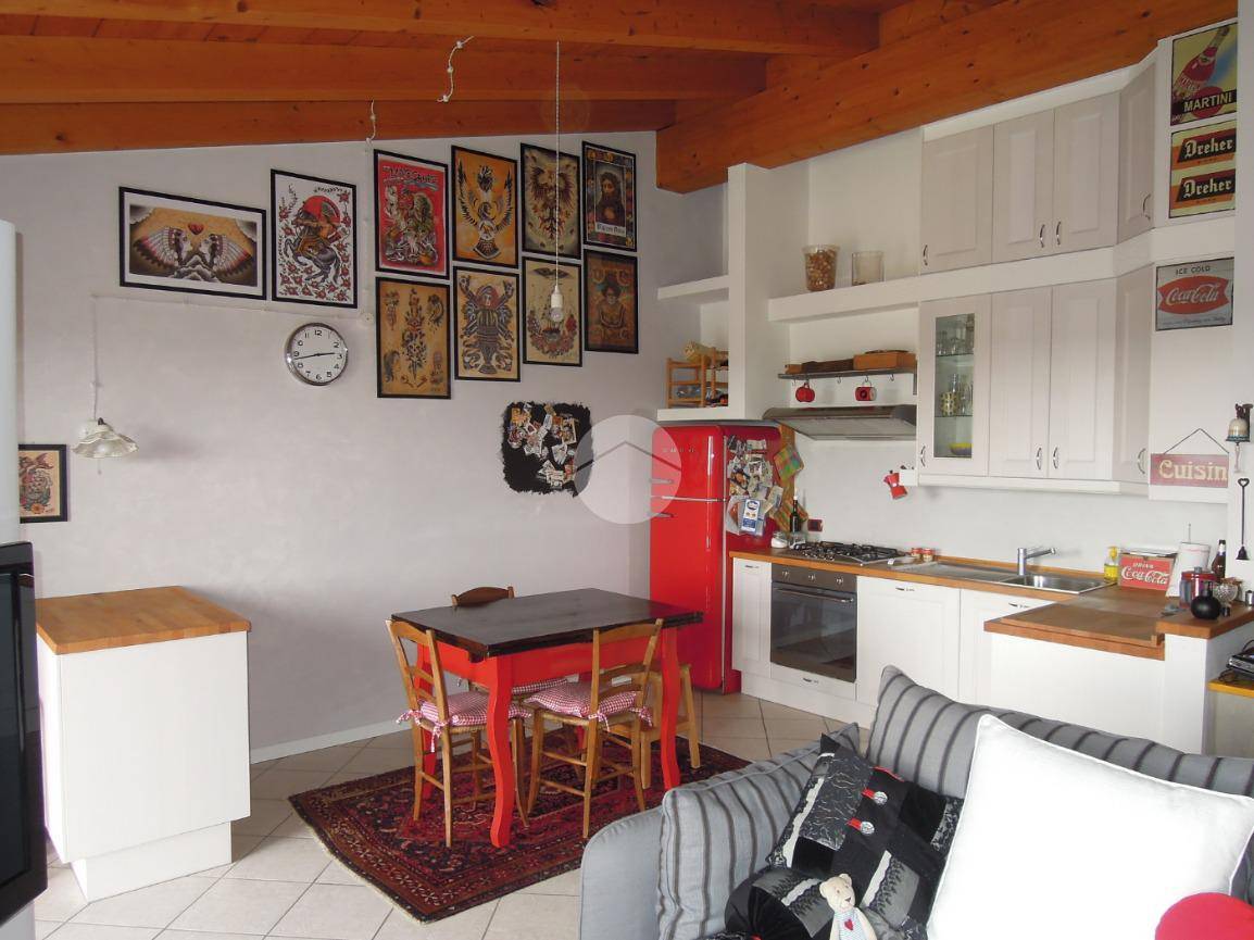 Bilocale piazza Giuseppe Mazzini, Capriano del Colle