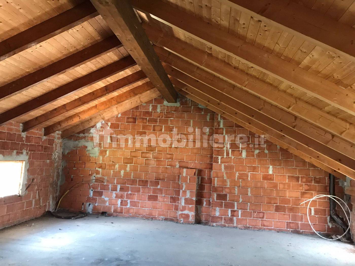 Mansarda via Valtiglione 38, Montaldo Scarampi