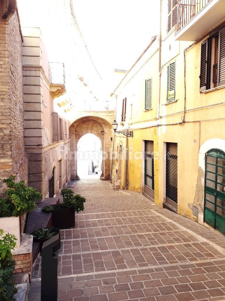 Trilocale via Niccolò Toppi, Chieti Città, Chieti