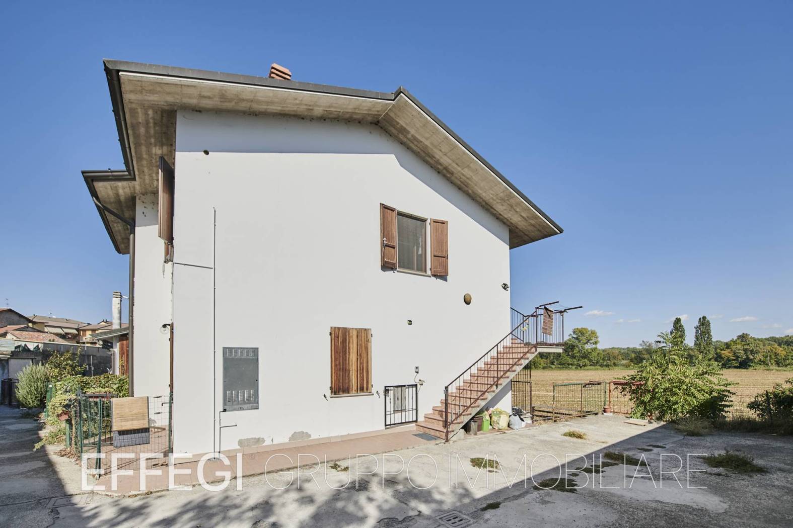 Trilocale via Roma, Centro, Comazzo