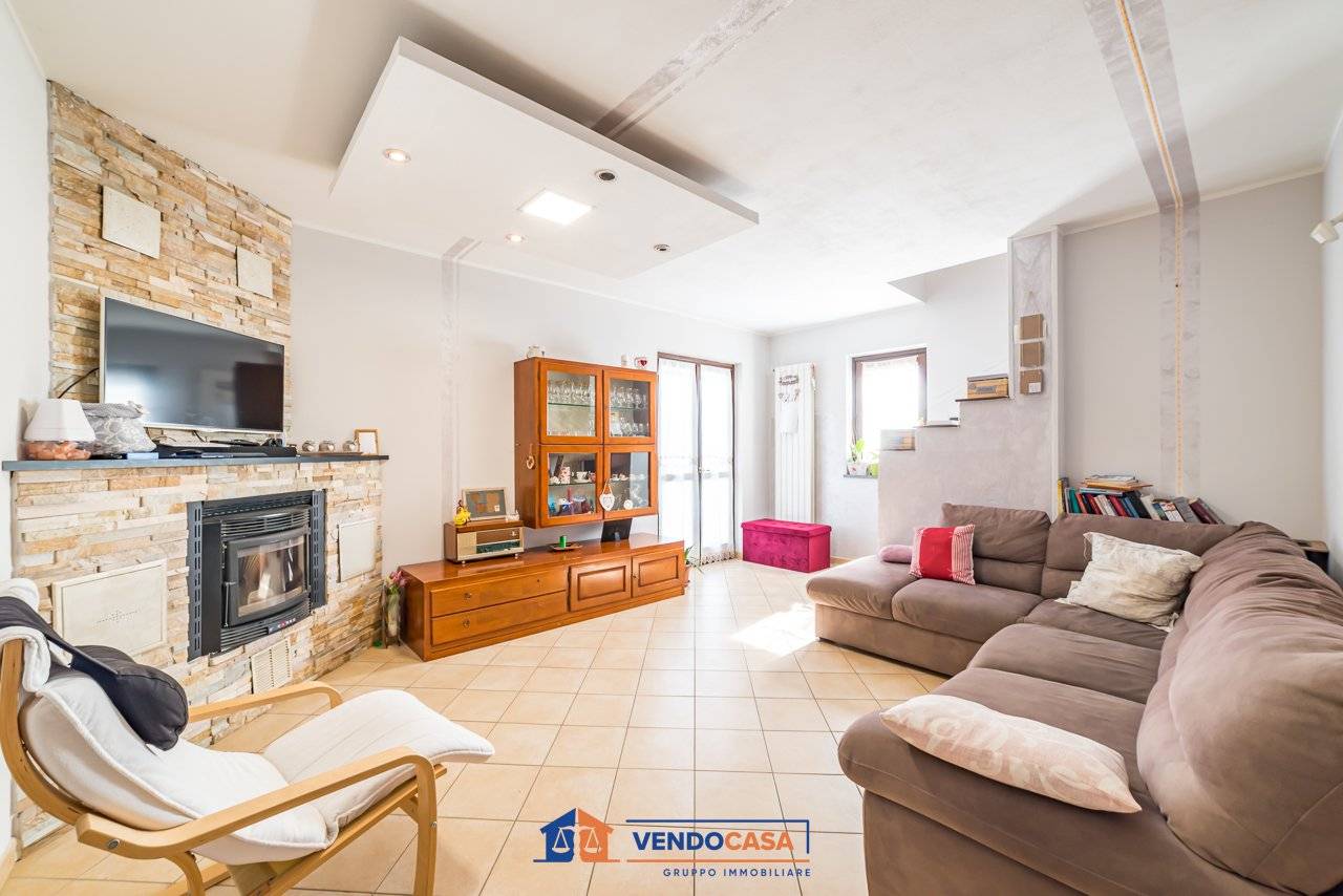 Bilocale via Alcide De Gasperi 13, Roreto, Cherasco