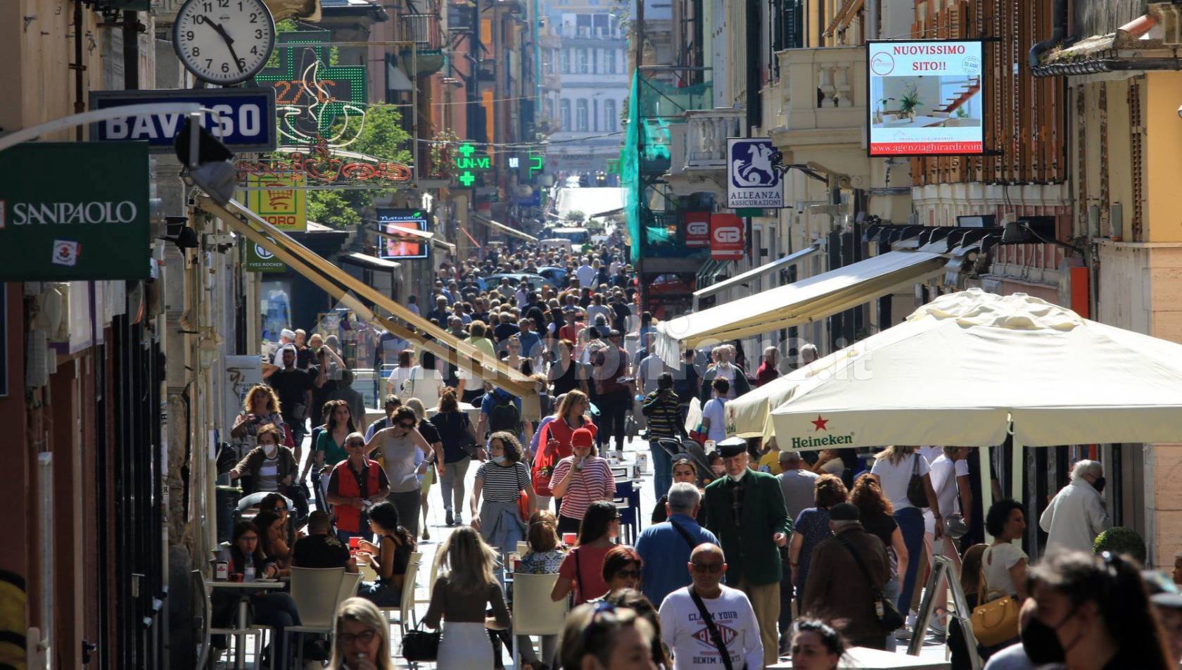 Locale commerciale in Vendita