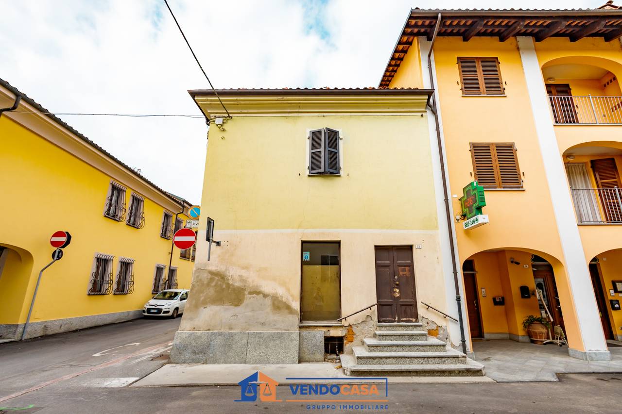 Locale commerciale in Vendita