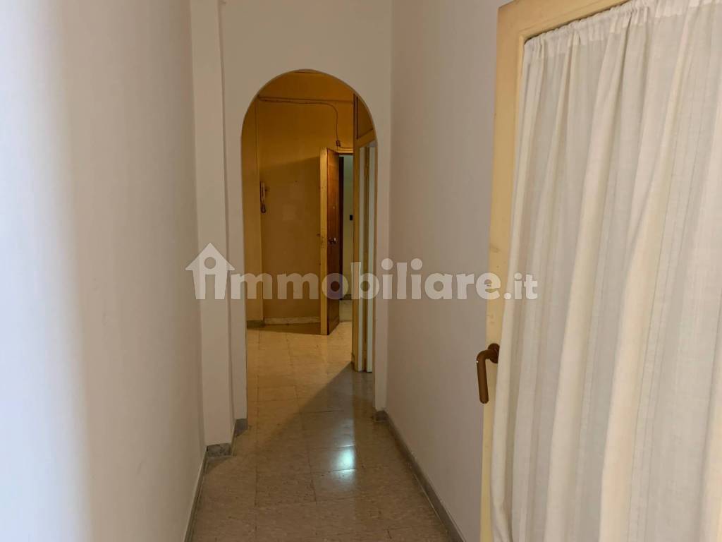 Vendita Appartamento Napoli. Trilocale in via Generale.... Buono stato ...