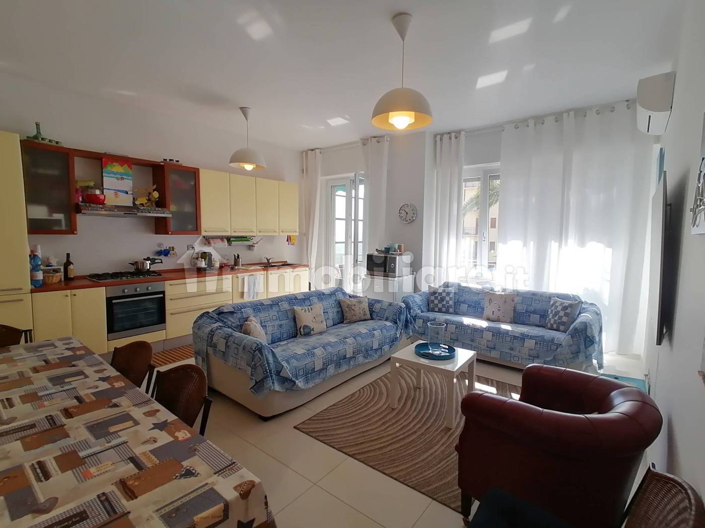 Quadrilocale via Costantino, Spotorno