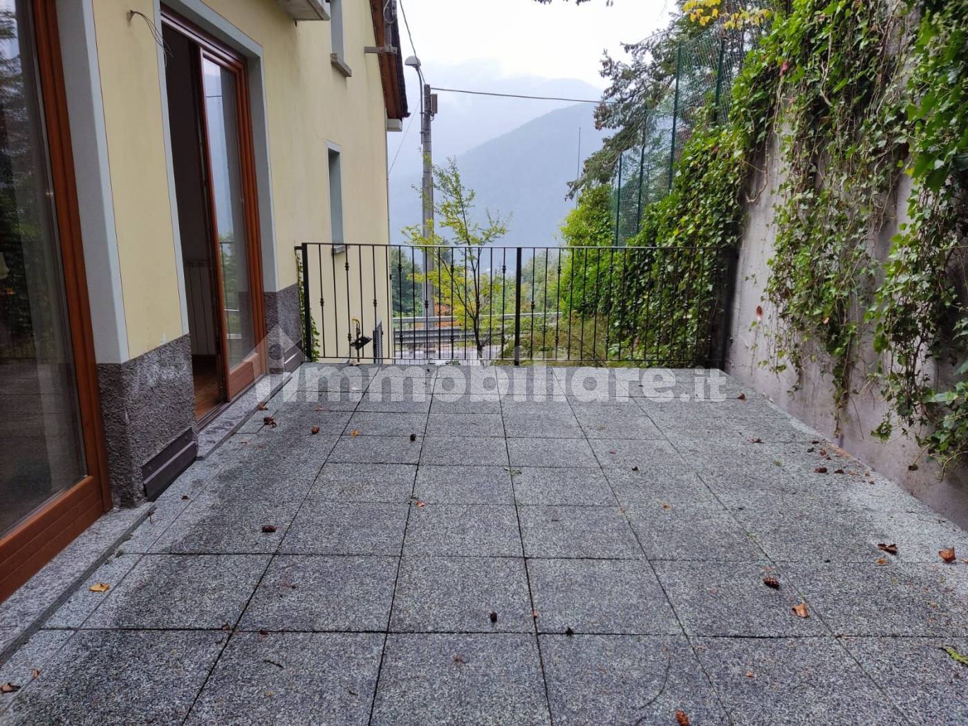 Trilocale piazzale Gasparoli, Craveggia