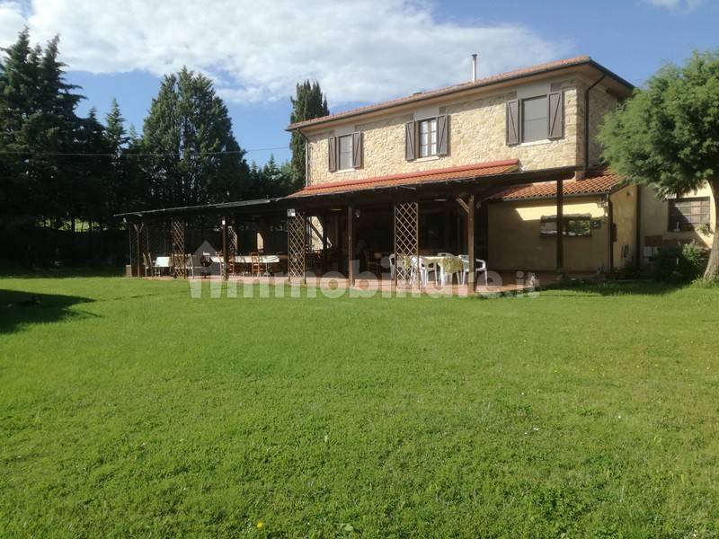 Agriturismo in Vendita
