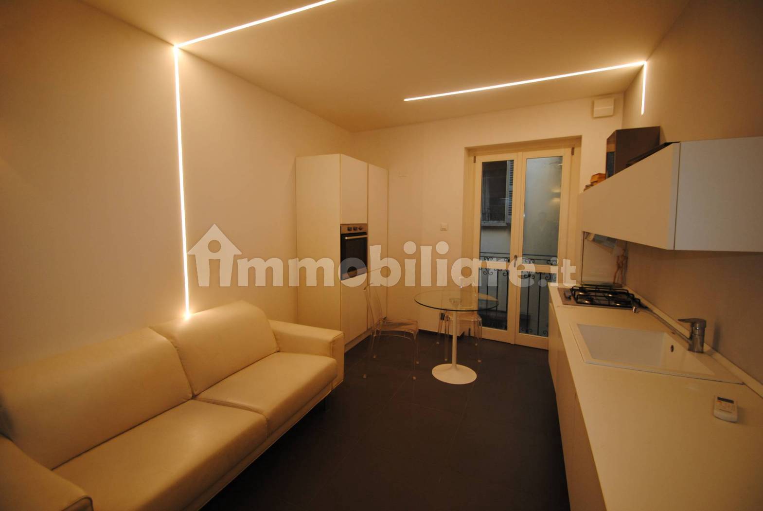 Bilocale via Calatafimi 14, Centro Storico, Pavia