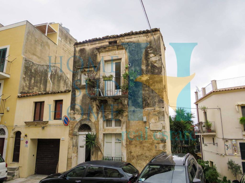 Palazzo - Edificio corso Giuseppe Mazzini, Ragusa, Rif. 98465430 ...