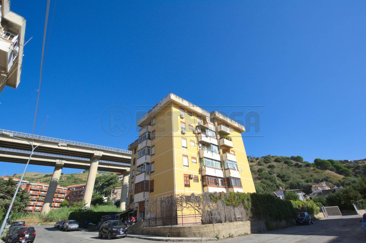 Quadrilocale via Impastato 12, Gazzi, Messina