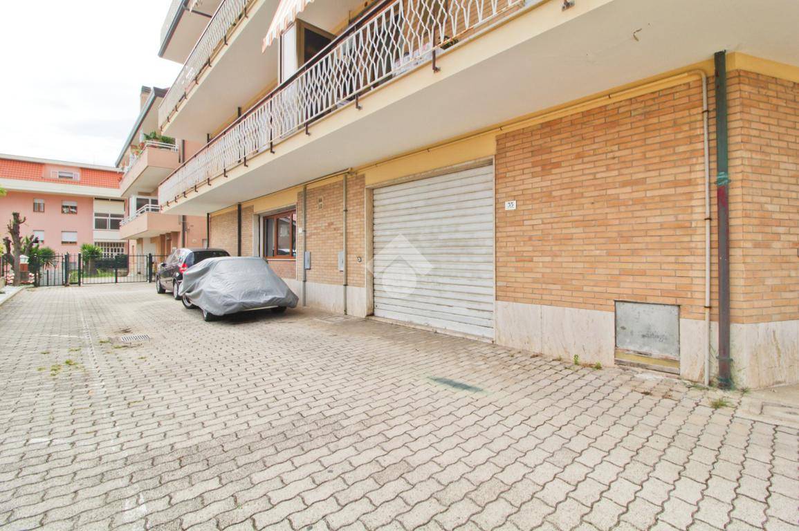 Garage - Box in Vendita