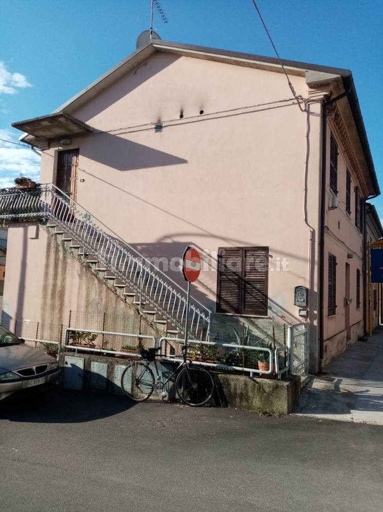 Bilocale via Pergolese 19, Centro, Mondolfo