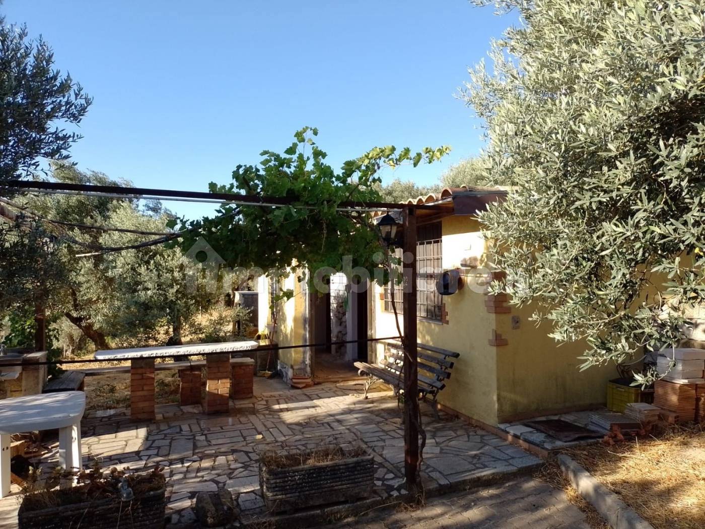 Appartamento in villa via Spartuso, Centro, Isca sullo Ionio