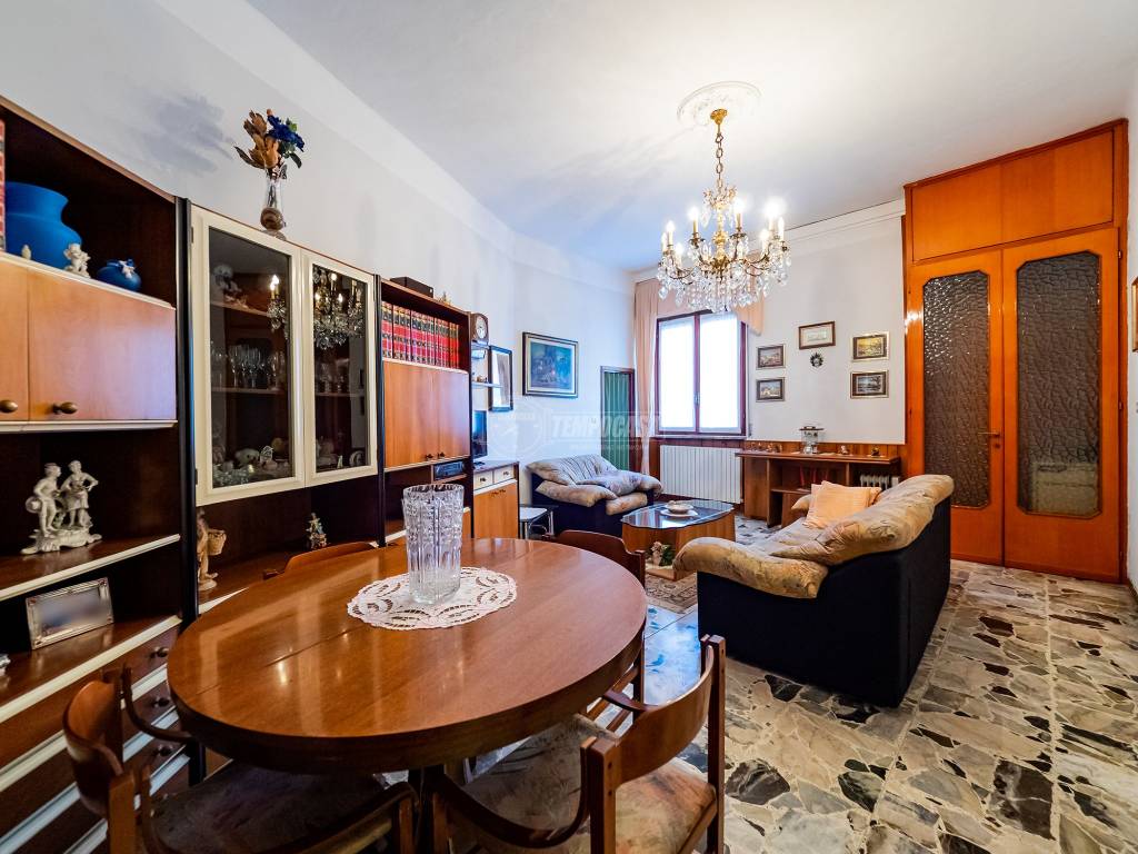 Vendita Appartamento Varedo. Quadrilocale in via monza. Da ...