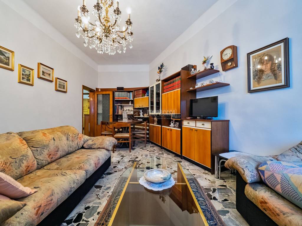 Vendita Appartamento Varedo. Quadrilocale in via monza. Da ...