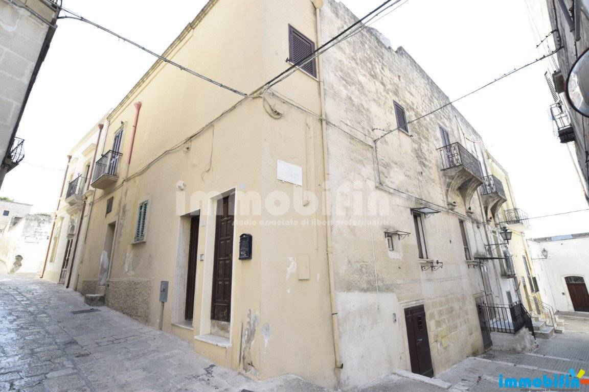 Quadrilocale buono stato, piano terra, Oria