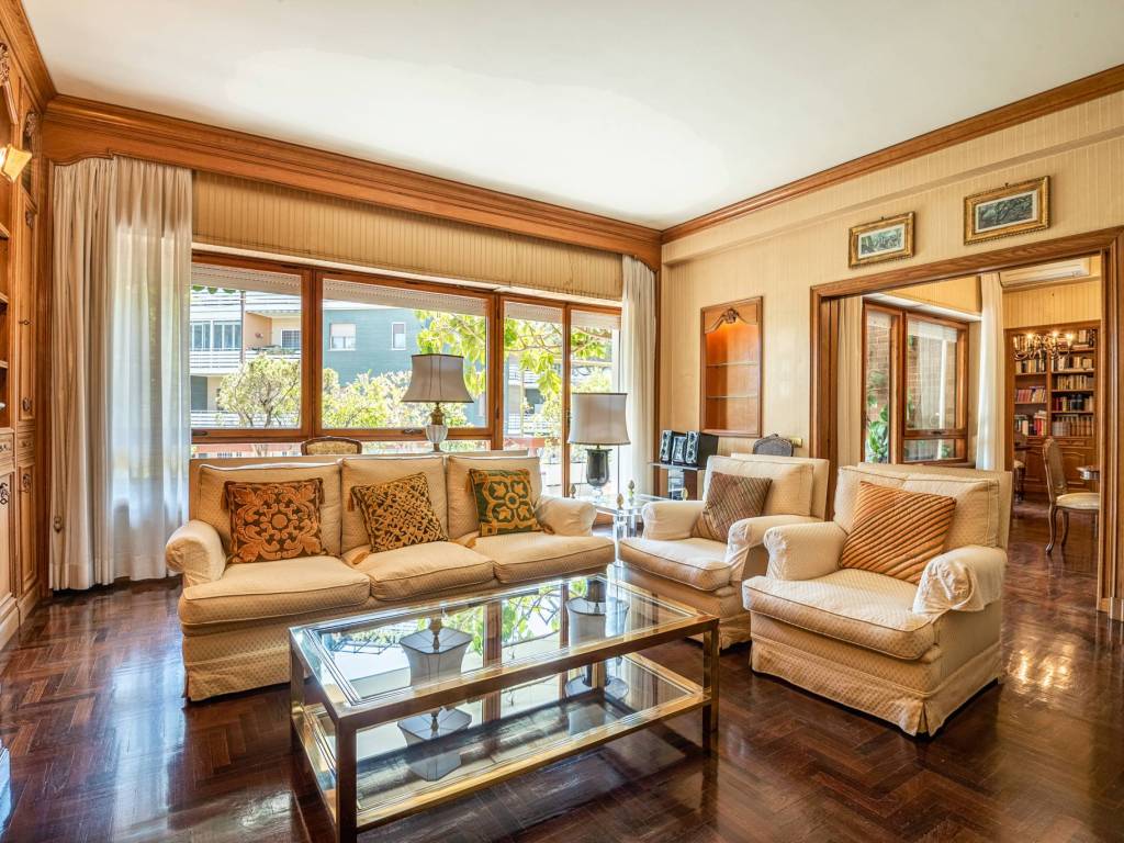 Vendita Appartamento in via Alberto Litta Modignani. Roma. Da ...