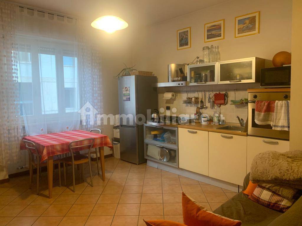 Trilocale via Lucrezia De Bastici 19, Ospedale, Vigevano