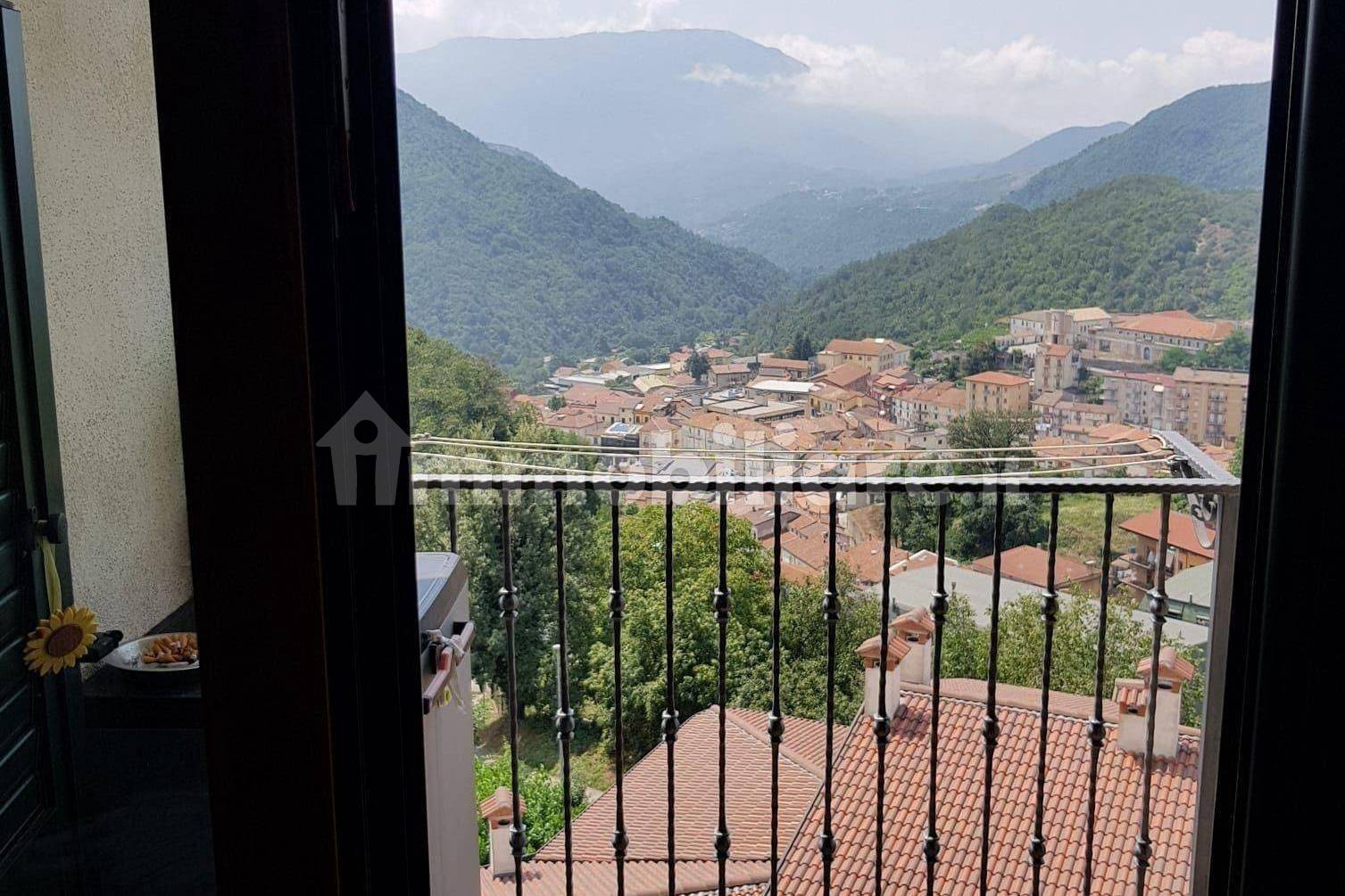 Quadrilocale via degli Eucalipti 121, Centro, Lagonegro