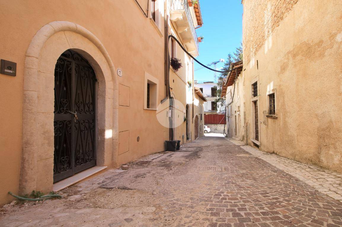 Bilocale via Amiternini 7, Duomo - Fontana Luminosa, L'Aquila
