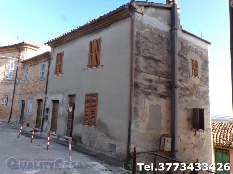 Trilocale via Gaspare Spontini, 23, Centro, Monte San Vito