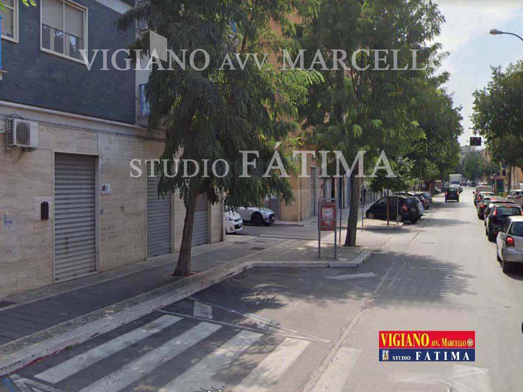 Locale commerciale in Vendita