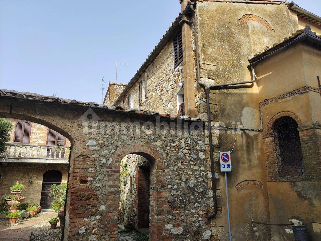Appartamento via Ansano Landucci, Montefollonico, Torrita di Siena