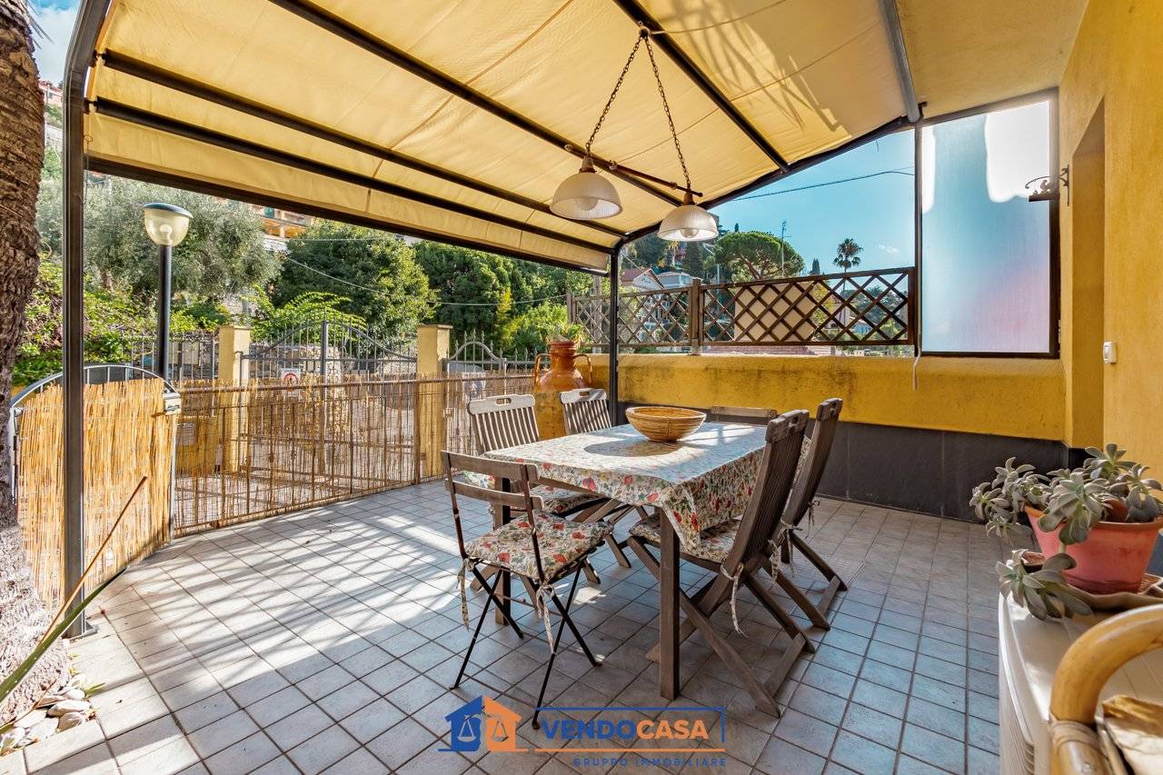 Bilocale via Adelasia 30, Collina Centrale, Parco Fuor del Vento, Alassio