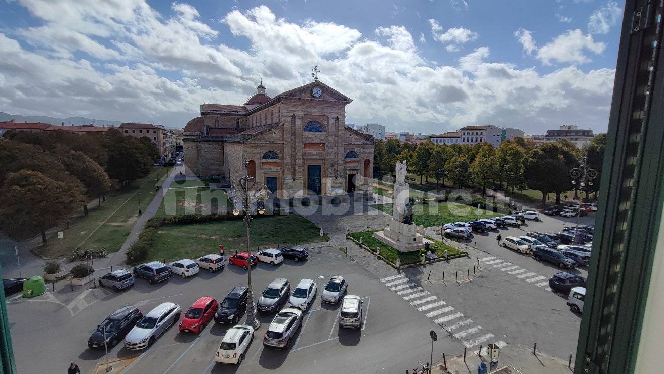 Appartamento piazza della Vittoria 7, Attias - Marconi, Livorno