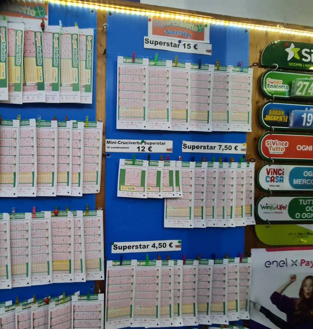 Tabaccheria in Vendita