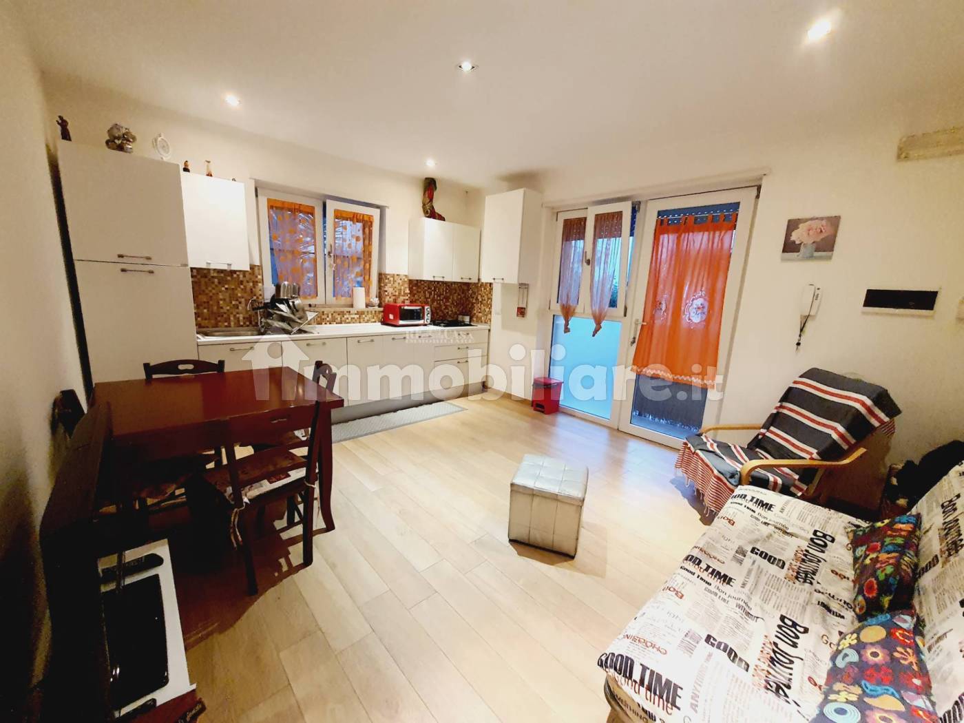 Bilocale via manzoni, Centro, Grottammare