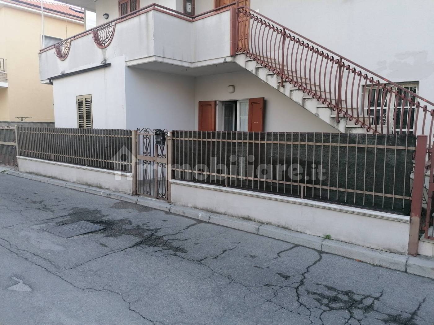 Trilocale via Puglia 10, Villa Verrocchio, Montesilvano