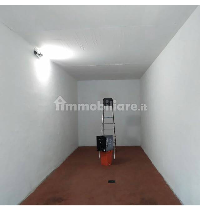 Garage - Box in Vendita