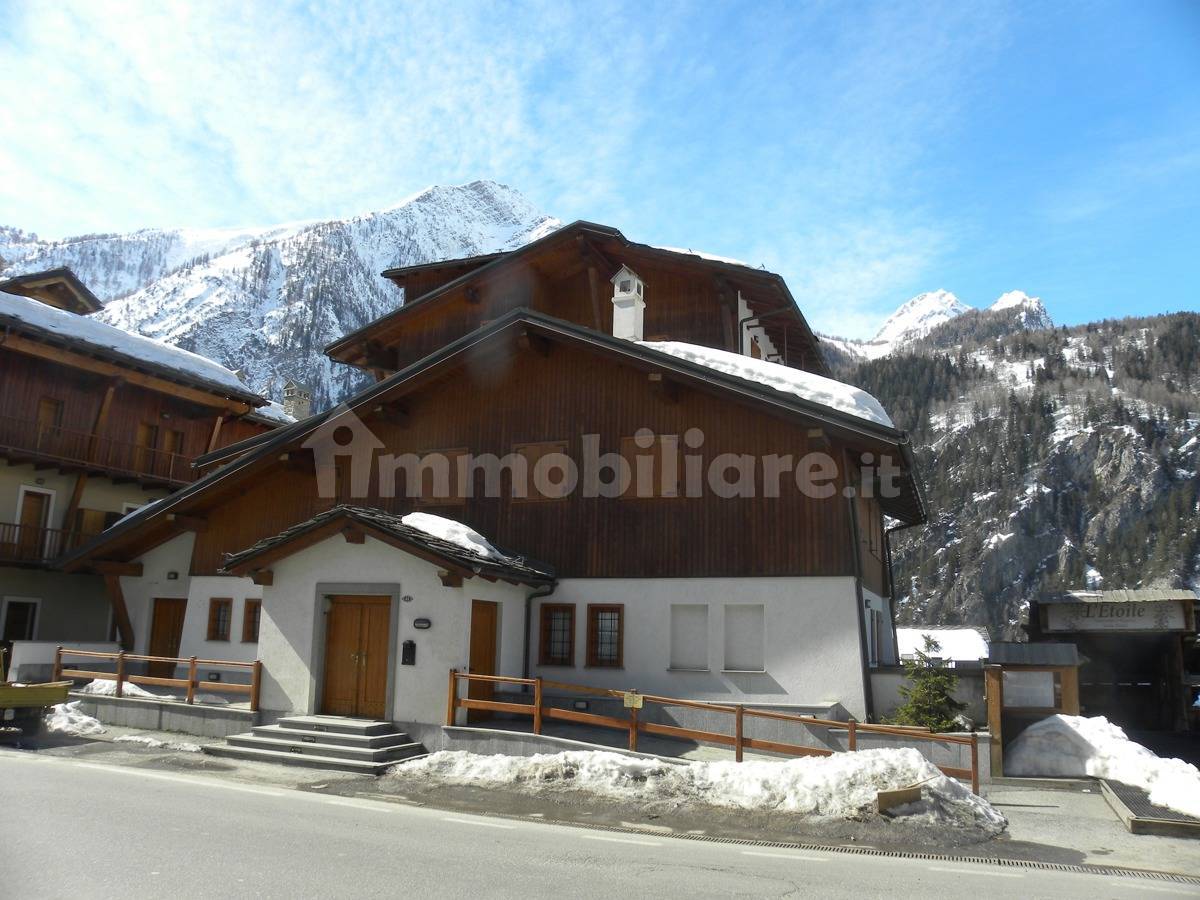 Trilocale via avenue dent du geant 45, Verrand, Prè-Saint-Didier